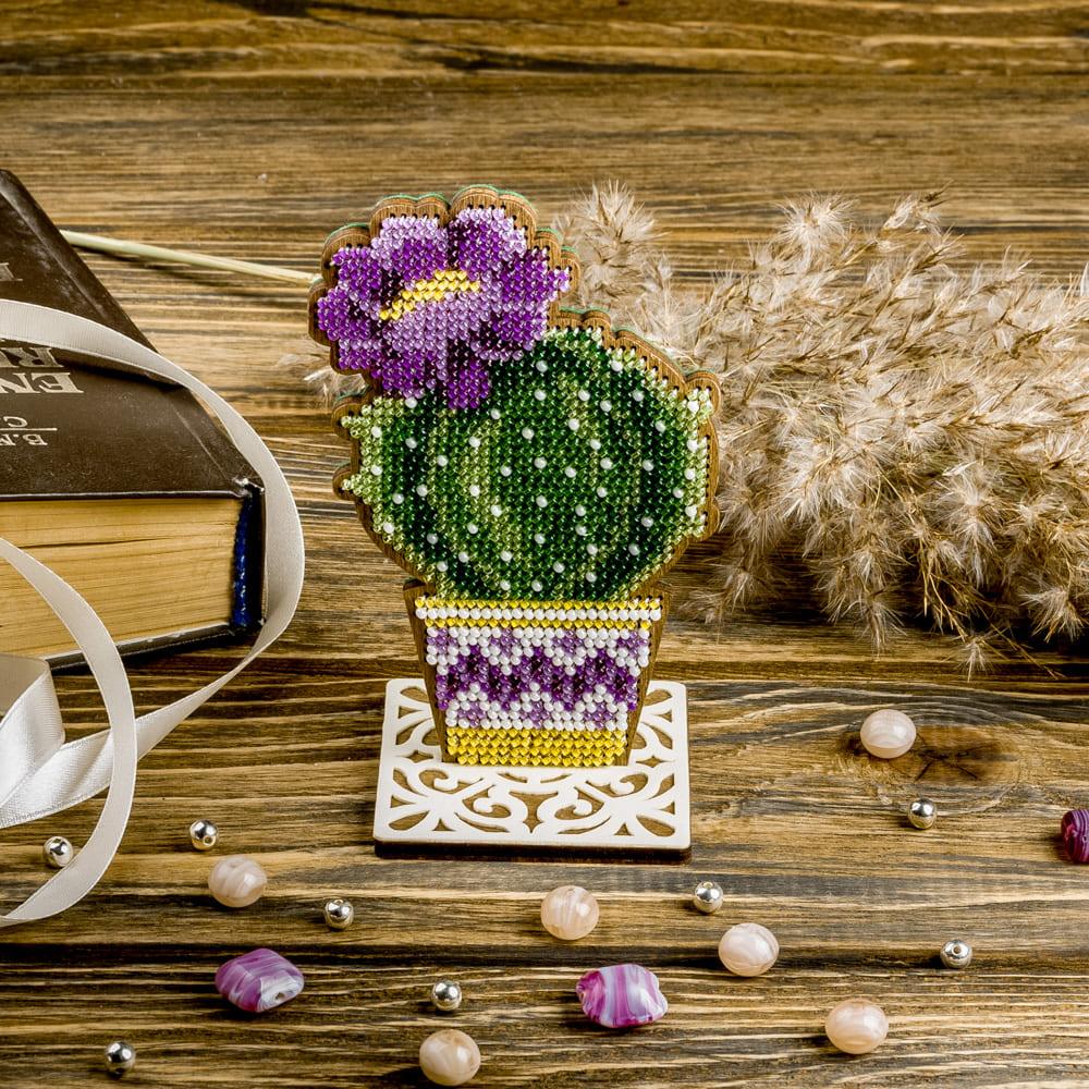 Bead embroidery kit on wood FLK-192 — CreativeStart Europe
