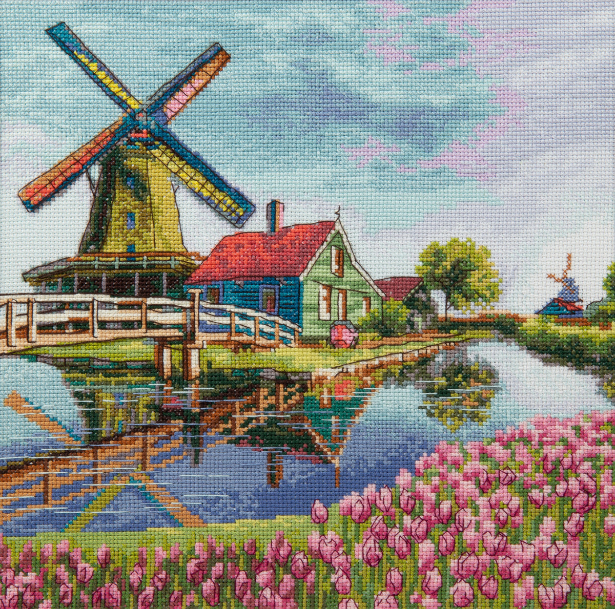 M-481 Counted cross stitch kit "Tulip field" — CreativeStart Europe